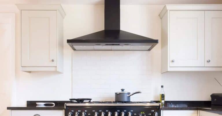 Baffle Filter vs Filterless Chimney - Which is Better?